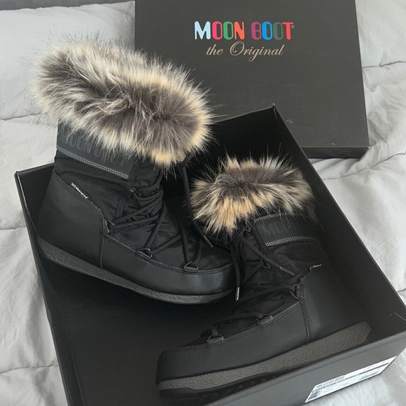 Moon Boot | Shoes | Black Moon Boot Monaco Low Us 56 Eu 37 New W Box ...